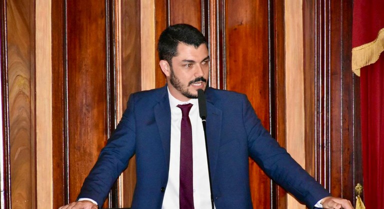 Aprovado projeto de lei que inclui a exposição de automóveis antigos no ...